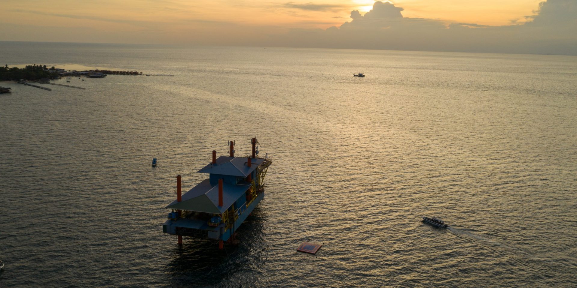 All in a Day on the Seaventures Dive Rig - Seaventures Dive
